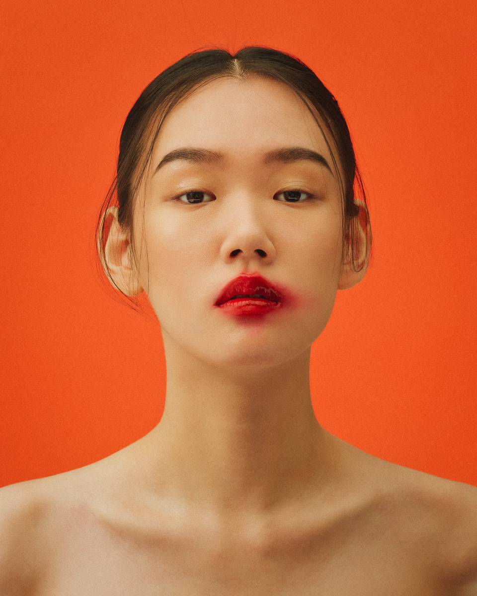 HOME [www.hwangwoonha.com]